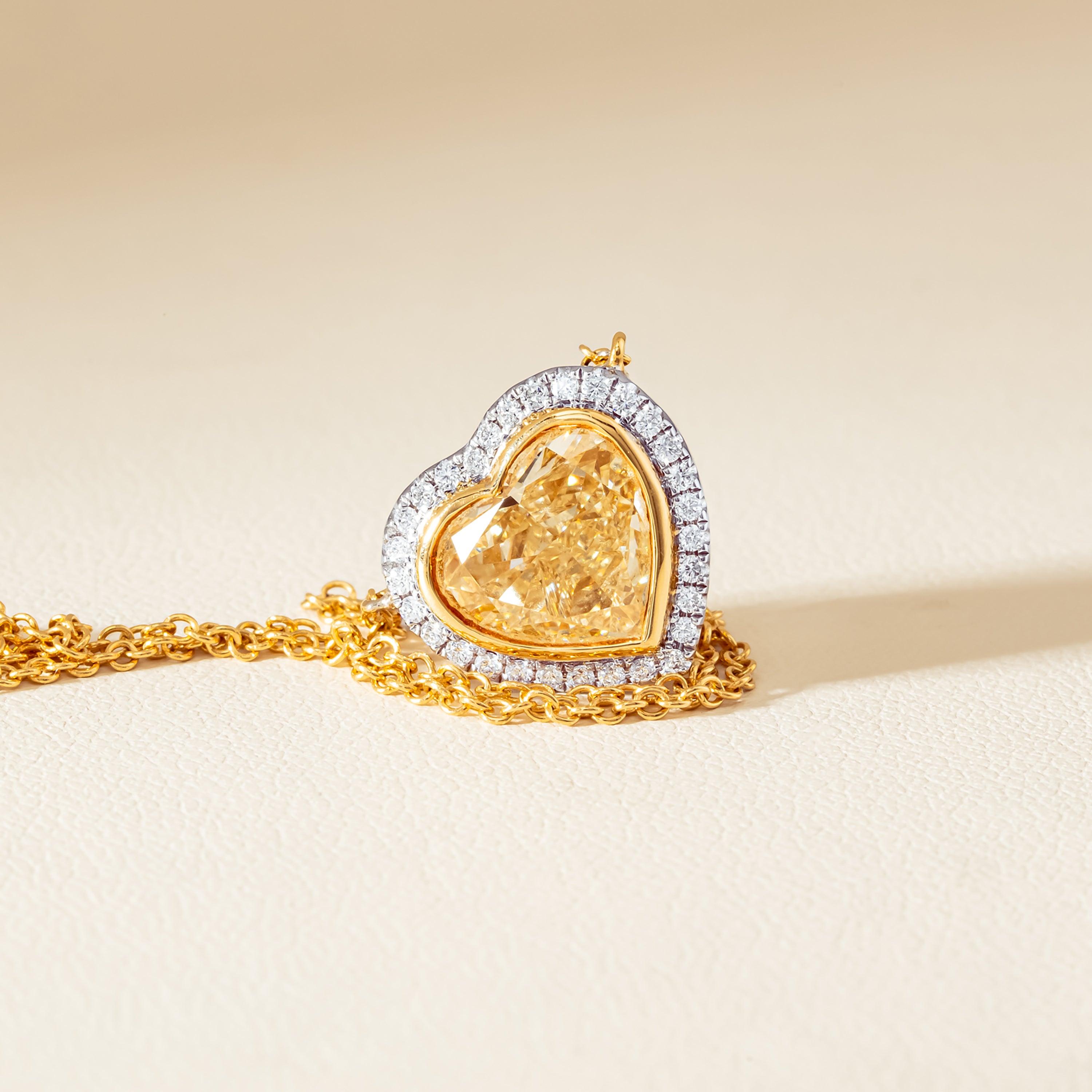 18ct Yellow Gold 3.01ct Yellow Diamond Heart Isla Pendant – Walker & Hall